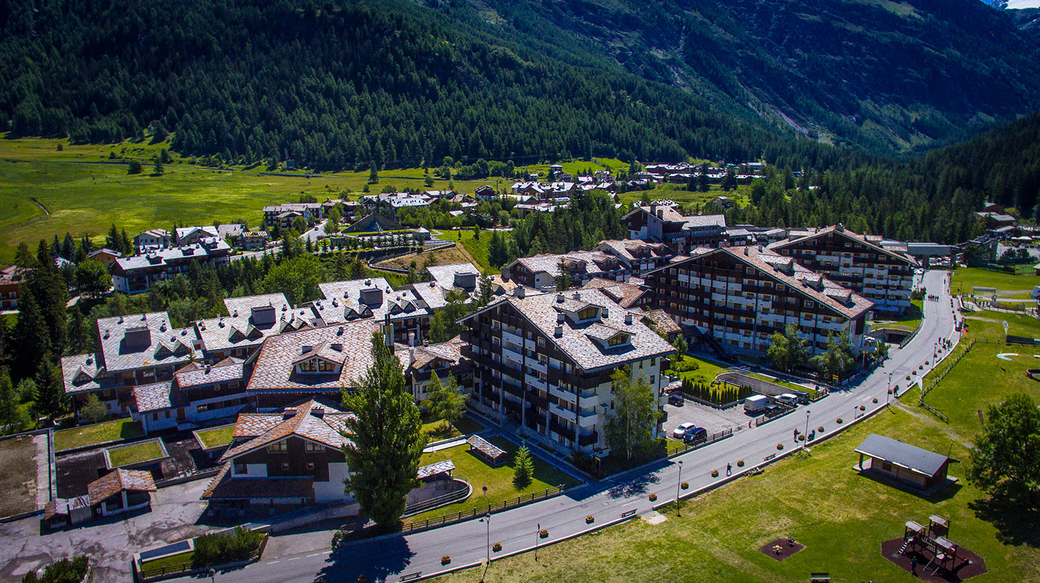 La Thuile | Planibel Residence | Hotel per gruppi | vacanze in montagna ...